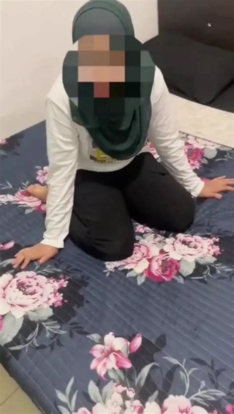 Awek Malaysia Porn Videos | xHamster