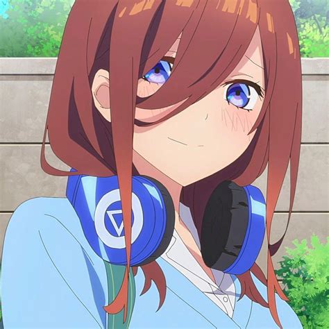 Pin Di Miguel Moreno Su Miku Nakano Personaggi