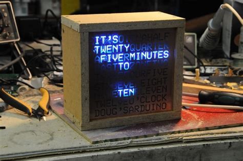 Bygg Din Egen Ordklocka Med Arduino