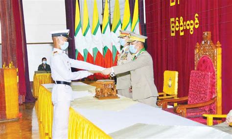 စစ်တက္ကသိုလ် ဗိုလ်လောင်းသင်တန်း အမှတ်စဉ် ၆၃ သင်တန်းဆင်း ဗိုလ်လောင်းများအား ပြန်တမ်းဝင်အရာရ