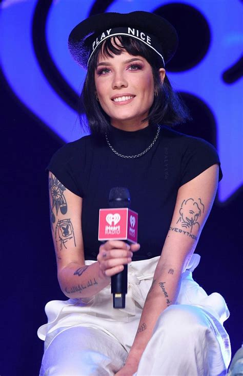 Pin By Ирина Рахматулина On Halsey Halsey Singer Halsey Halsey Style