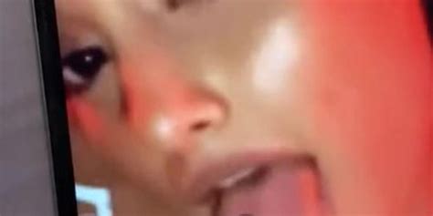Ariana Grande Jerk Off Challenge