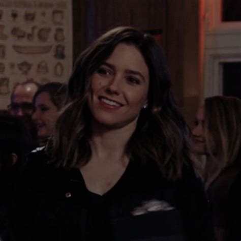 Pin By Omar Ultreras On Chicago Pd Sophia Bush Chicago Pd Sophia Bush Tracy Spiridakos