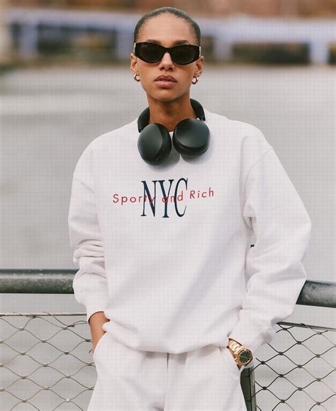 송혜교와 리사가 입었던 그 옷 스포티앤리치 한국 공식 상륙