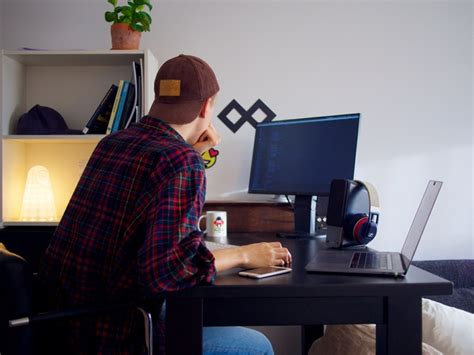 4 top autocomplete coding tools for python programmers