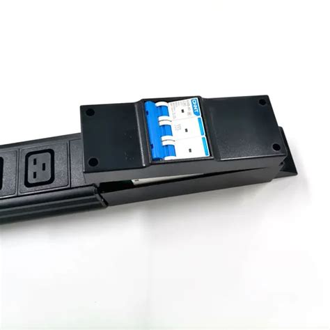 12 Way C19 Pdu Socket Power Distribution Unit 380v 80a For Data Centers Server Rooms Pdu And