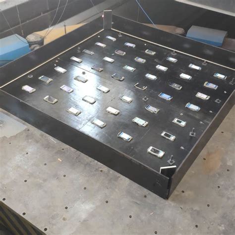 The Equipment Arrangement Of Shake Table Experiment The Large Iron