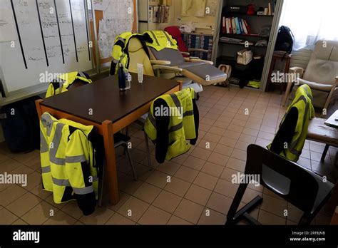 A Hospital Based Emergency Service Operates 24 Hours A Day 7 Days A