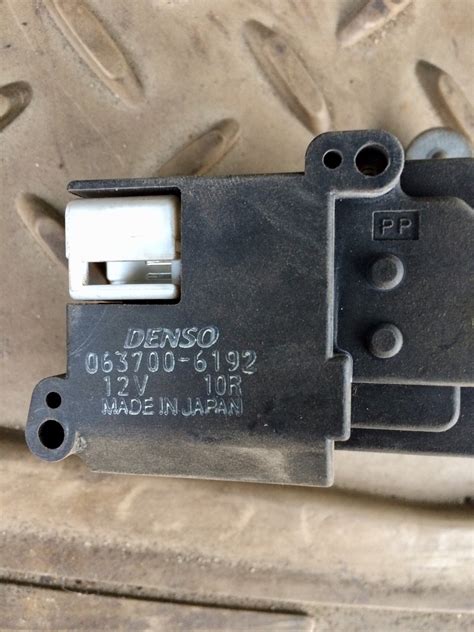 Замена сервопривода температуры печки — Toyota Hilux Surf 3g 3 л 1998 года своими руками