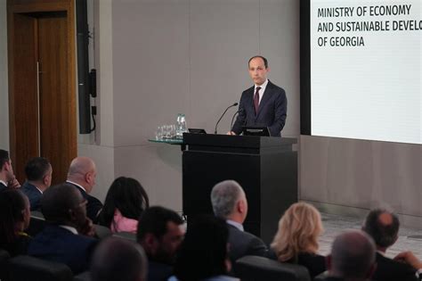 ეკონომიკისა ლონდონში საქართველოს საინვესტიციო ფორუმი გაიმართა რომელიც პირველმა ვიცე პრემიერმა