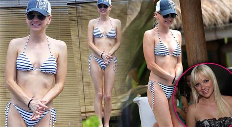 Scary Skinny Shocker Anna Faris Wears Bikini During Hawaiian Getaway