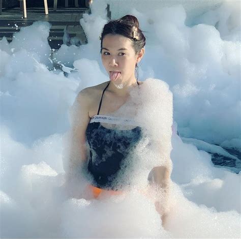 เมย์ เฟื่องอารมย์