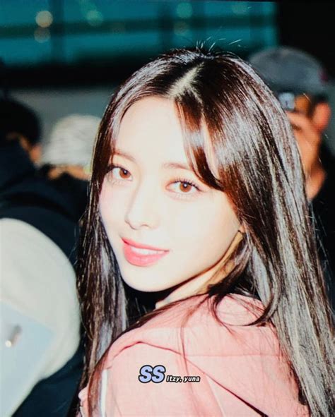 Itzy Yuna Itzy Rapper Dancer
