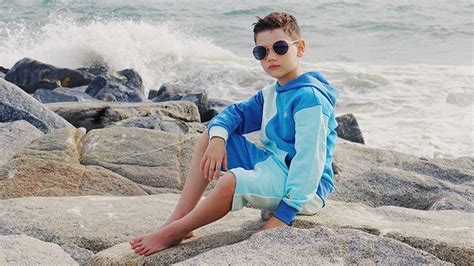 Diezel Ortiz On Instagram “ Guess” Fashion Style Swimwear