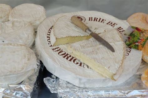 Brie De Meaux The Cheeseboard