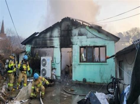 화성 전자부품 제조공장 기숙사 화재3명 대피 뉴스1