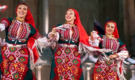 Народни носии