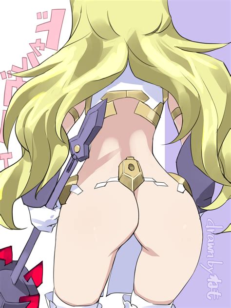 Coveredcore Frame Arms Girl Commentary Request Highres 1girl Ass Blonde Hair Crop Top
