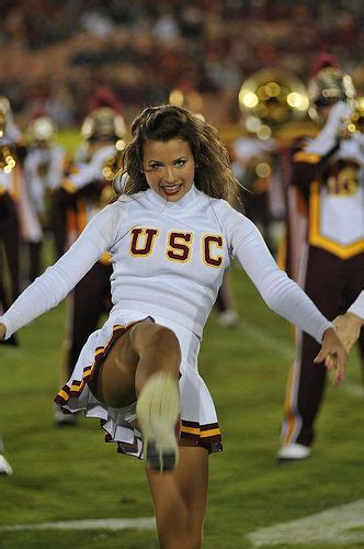2010uscvsvirginia0505 Famous Cheerleaders Cute Cheerleaders