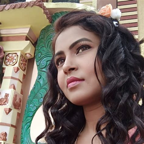 Actress Reshma Khan Youtube