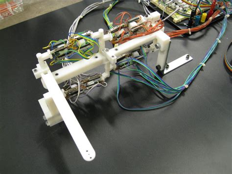 cellular actuator bio robotic design and prototype raventor