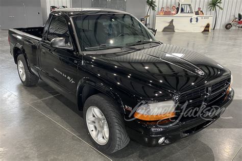 2000 Dodge Dakota R T Pickup Front 3 4 248342