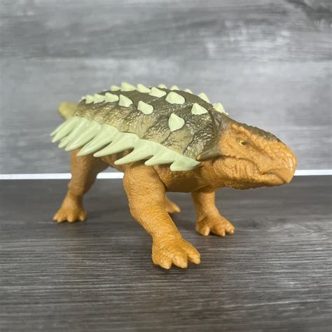 Mattel Jurassic World Dinosaur Ankylosaurus Dino Rivals Roarivores