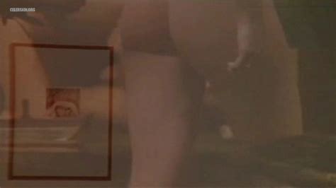 Naked Emmanuelle Seigner in Cours privé