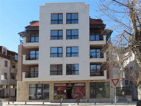 Жилищна сграда „Здравна каса“ Инекс Трейд ЕООД Строителство и строителна механизация Враца