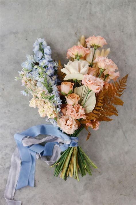 Букет невесты LOV 85 - купить в Москве | Flowerna в 2024 г | Букет ...