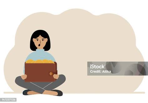 한 여자가 다리를 꼬고 앉아 큰 동전 지갑을 들고 있습니다 저축 지갑 성공적인 대출 통화로 된 금속 돈으로 황금 수입의 개념 금융에 대한 스톡 벡터 아트 및 기타 이미지