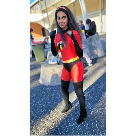Violet Parr Cosplay At The 2023 Sydney Supanova By Rbompro1 On Deviantart