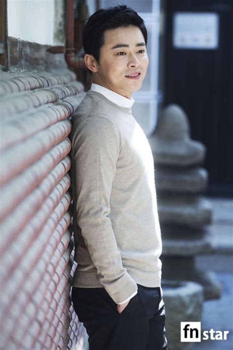 포토 조정석 ‘가을 느낌 물씬~ 헉스