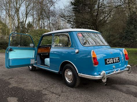 Lot 30 1965 Riley Elf Mkii