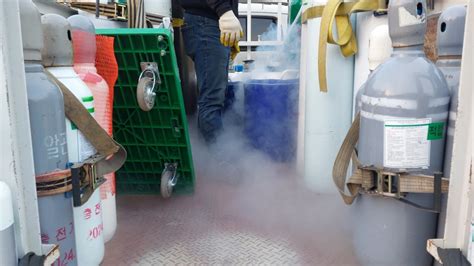 한국과학상사 ㅣ 서울 강동구 과학실 축제 실험 액체질소 용기 충전 납품 배송 140 한영고등학교 네이버 블로그