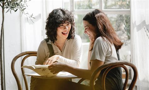 Im An Introvert And I Actually Like Small Talk