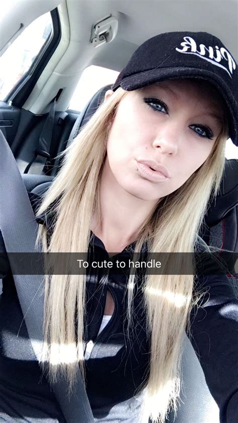 Pin By Holly Leslie On Selfies Selfie