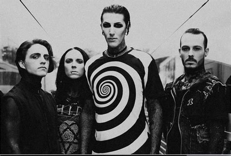 Motionless In White Deliver Afraid Of The Dark Rockintown