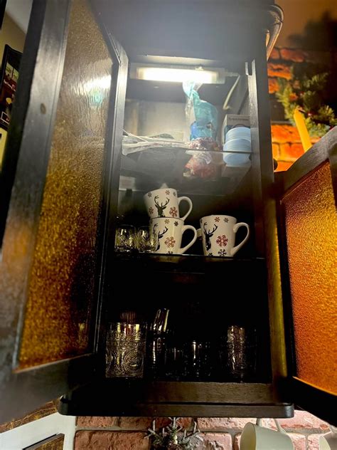 Навесной буфет витрина сервант шкаф ретро антиквар 1 500 грн Антикварні меблі Київ на Olx