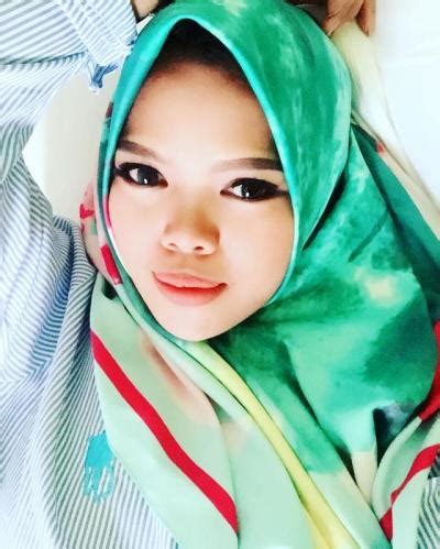 Awek Tudung Tetek Besar Suka Kena Ramas Tumbex