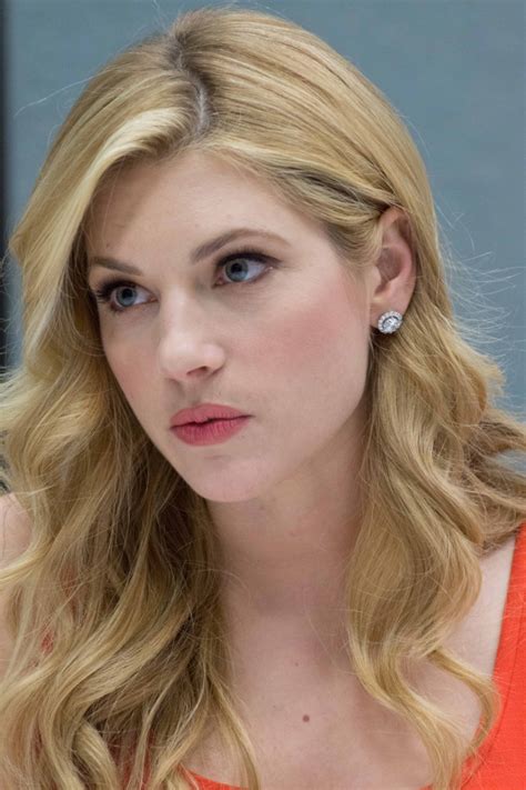 Katheryn Winnick Weight Height Measurements Bra Size