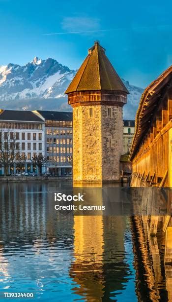 배경에 필라투스 산이 있는 예배당 다리 루 체 른 중부 스위스 강에 대한 스톡 사진 및 기타 이미지 강 관광 관광객 Istock