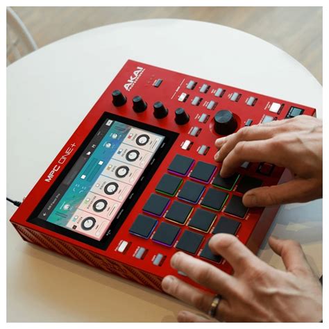 Akai Professional Mpc One Plus Centro Di Produzione Musicale Professionale Di Seconda Mano