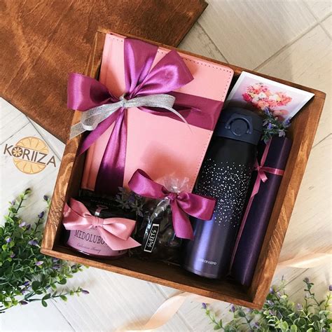 Необыкновенный подарок для девушки на день рождения