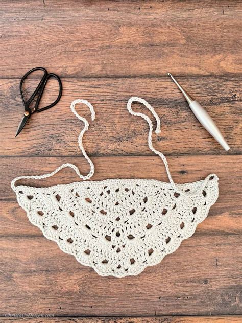 How To Make Easy Yarn Tassels For A Scarf Tutorial Christacodesign