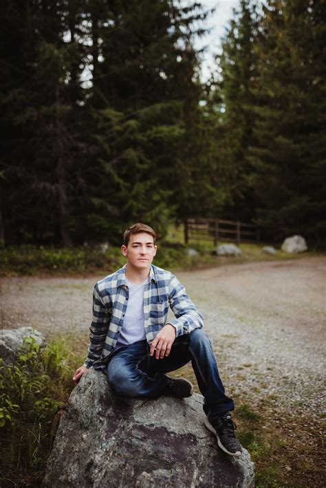 Nathan Class Of 2020 Cusick Wa — Dana Elise Photography