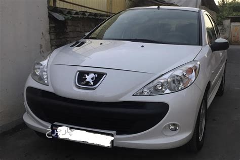 پژو 207 اتوماتیک کارکرد ۱۸۸ هزار کیلومتر بدنه چند لکه رنگ اتوماتیک مدل