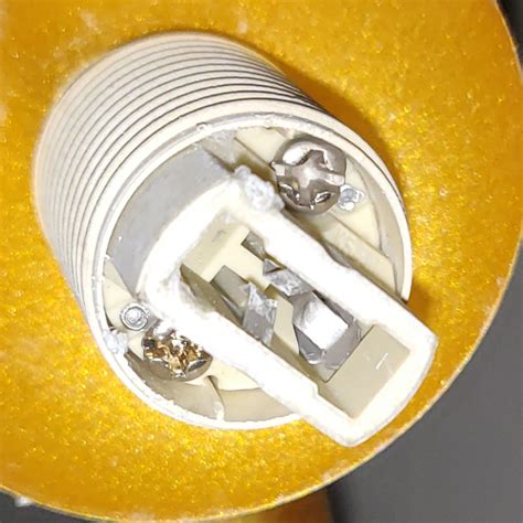 Socket Identification R Lightbulbs