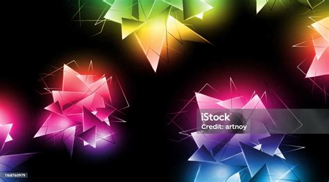 겹치는 빛나는 삼각형이 있는 추상적 배경입니다 격리 된 검은 색 배경 Eps 10의 벡터 그림 3차원 형태에 대한 스톡 벡터 아트 및 기타 이미지 Istock