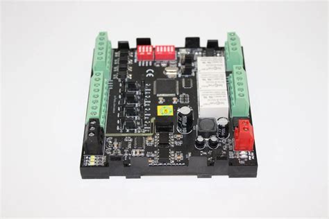 4 Digital Input 3 Digital Output 4 Analog Input 2 Analog Output W